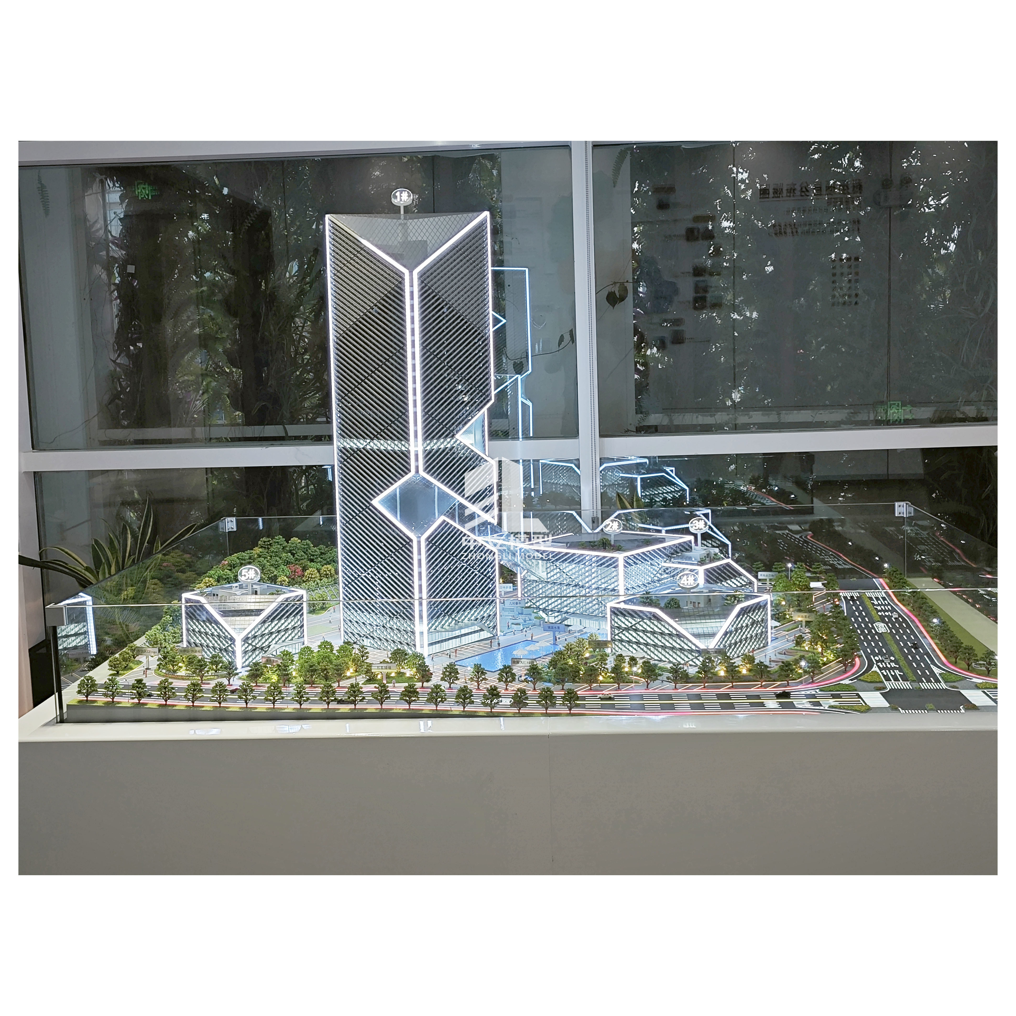 Real Estate Scale Model 1:100 Skyscraper Scale Models LED Illuminated